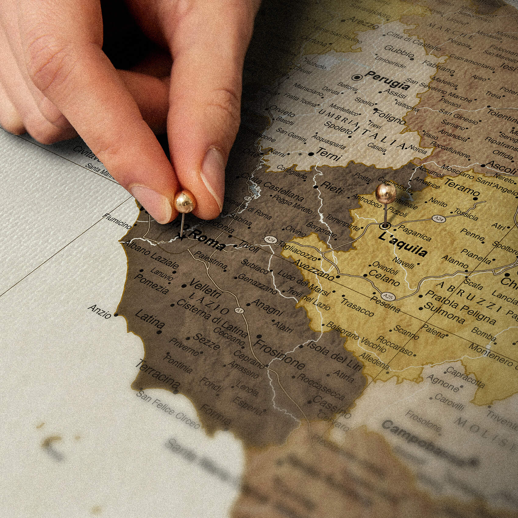 Push Pin Italy Map Vintage Pinboard Gift For Trveler